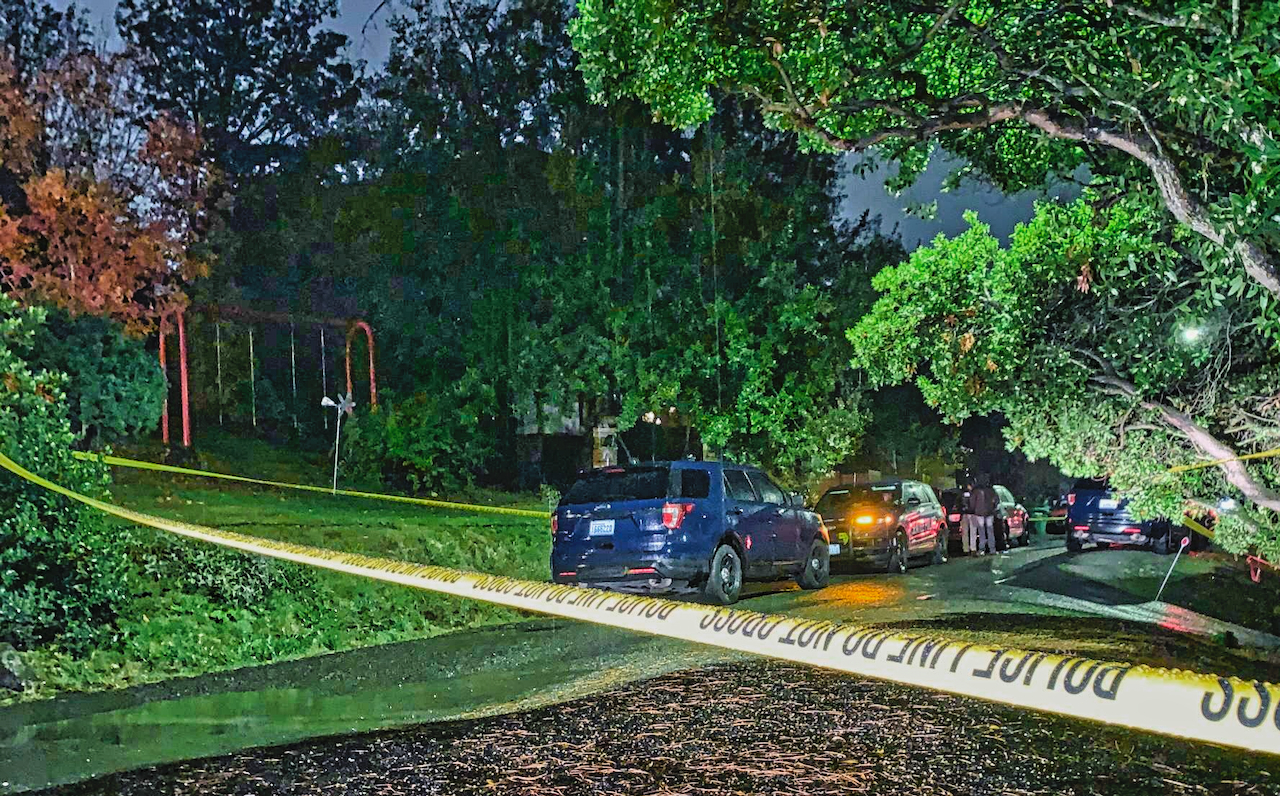 Man shot to death in West Seattle; Suspect at large | Westside Seattle